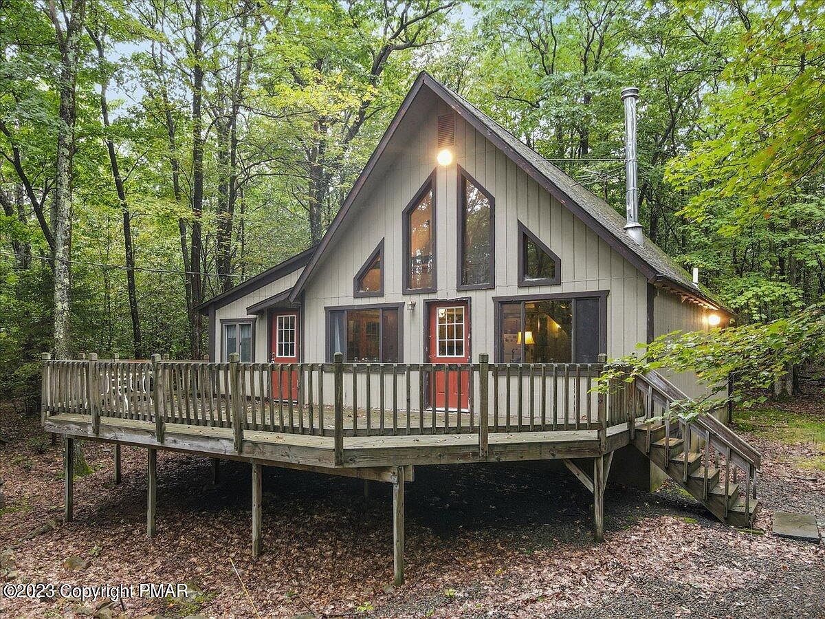 2115 Little Billy Ln, Tobyhanna, PA 18466 | Zillow