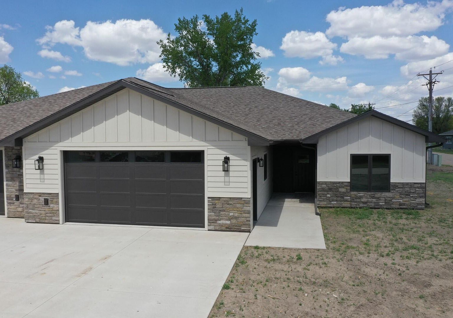 102 W Main St, Warner, SD 57479 | MLS #25-311 | Zillow