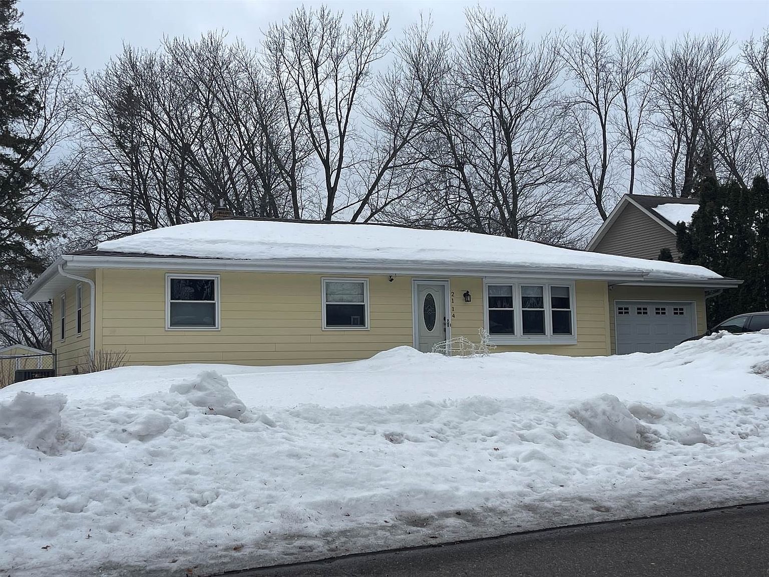2114 Mapleview Ave E, Maplewood, MN 55109 | Zillow