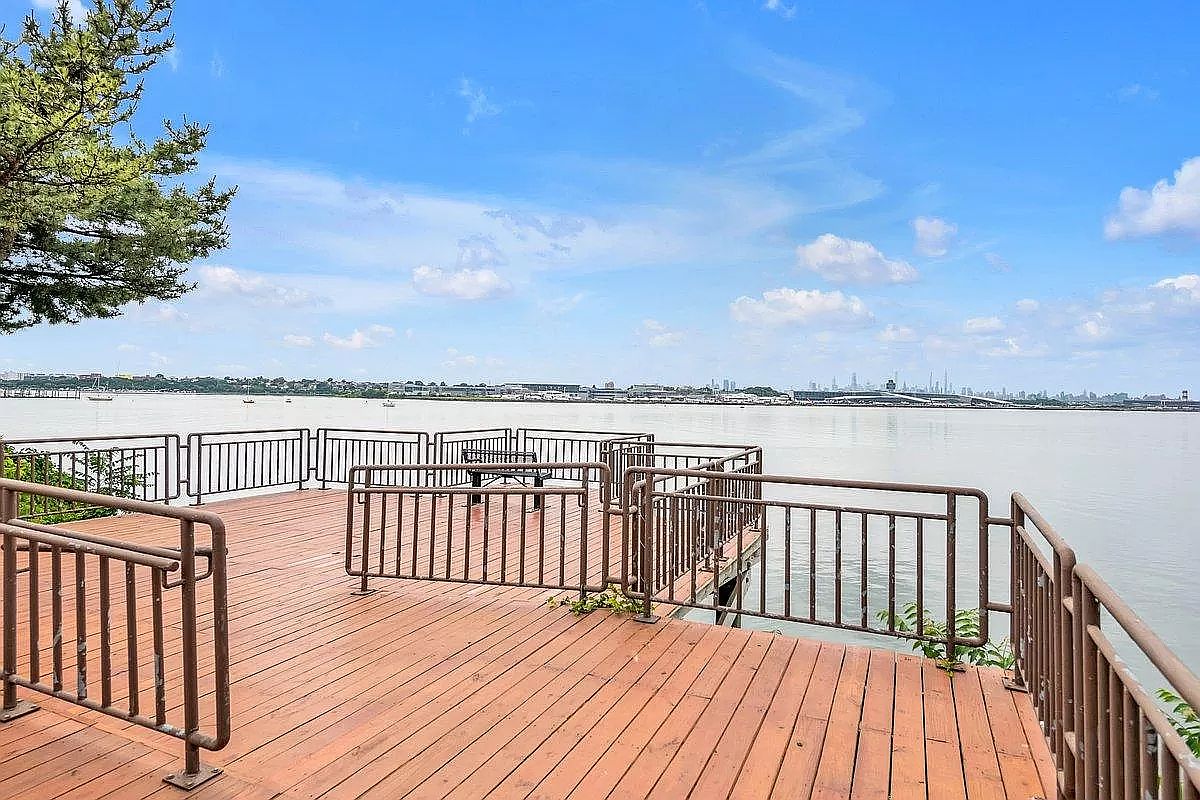 25 20 120th St C3f Flushing Ny 11354 Zillow
