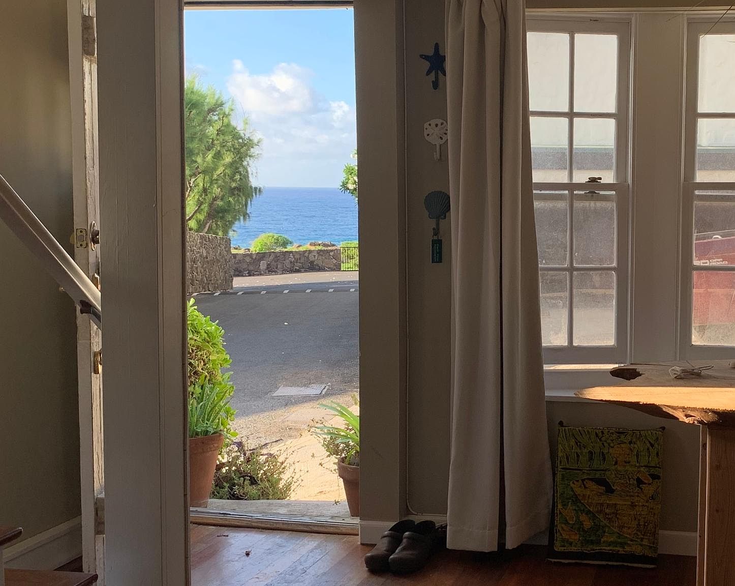 4109 Black Point Rd, Honolulu, HI 96816 | Zillow