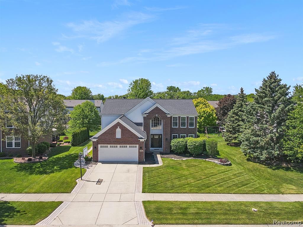 17796 Crystal River Dr, Macomb, MI 48042 | MLS #20230044959 | Zillow