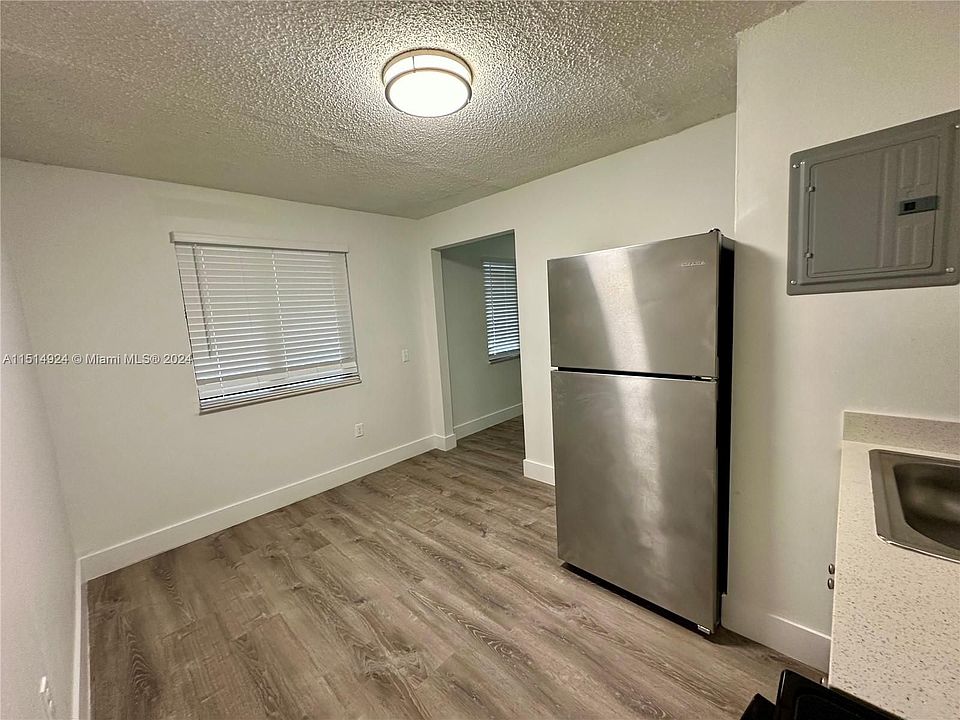 529 SW 4th St APT 203, Miami, FL 33130 | Zillow