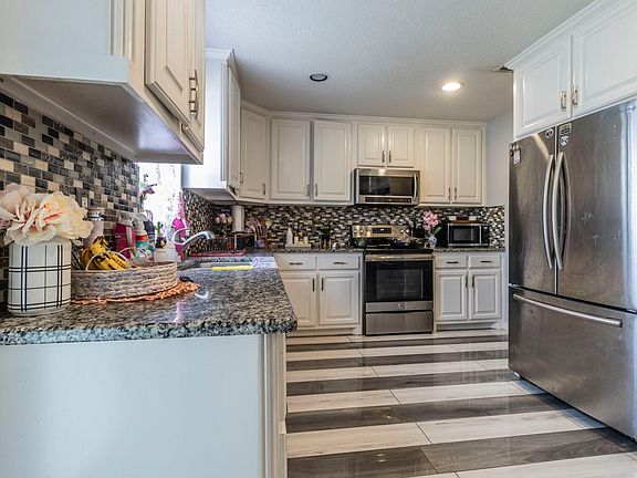 4231 Fox Glen Dr, Balch Springs, TX 75180 | Zillow