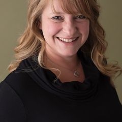 Elizabeth Smith - Real Estate Agent in Muskegon, MI - Reviews | Zillow