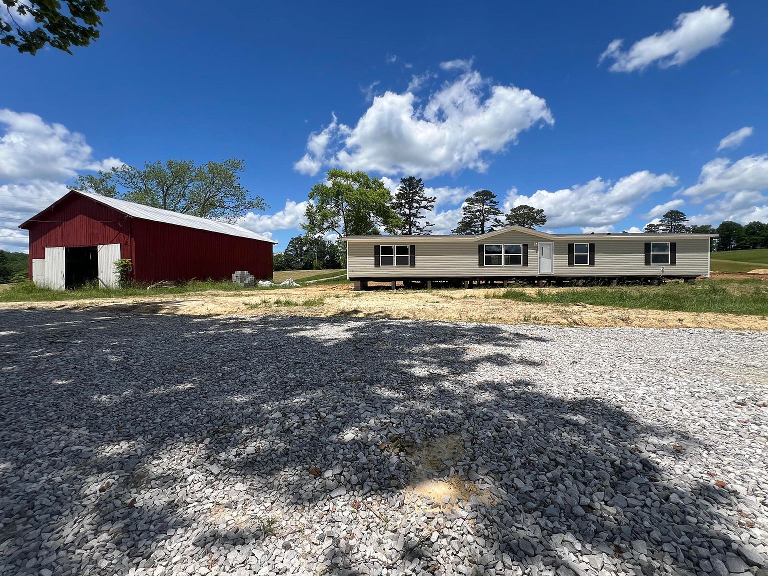 238 Roark Rd, Annville, KY 40402 | MLS #24011927 | Zillow