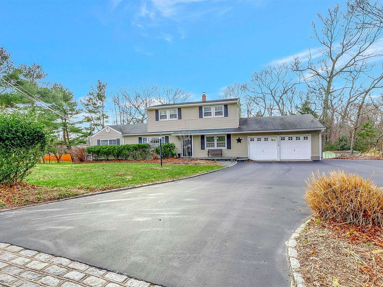 146 Middle Island Boulevard, Middle Island, NY 11953 | Zillow