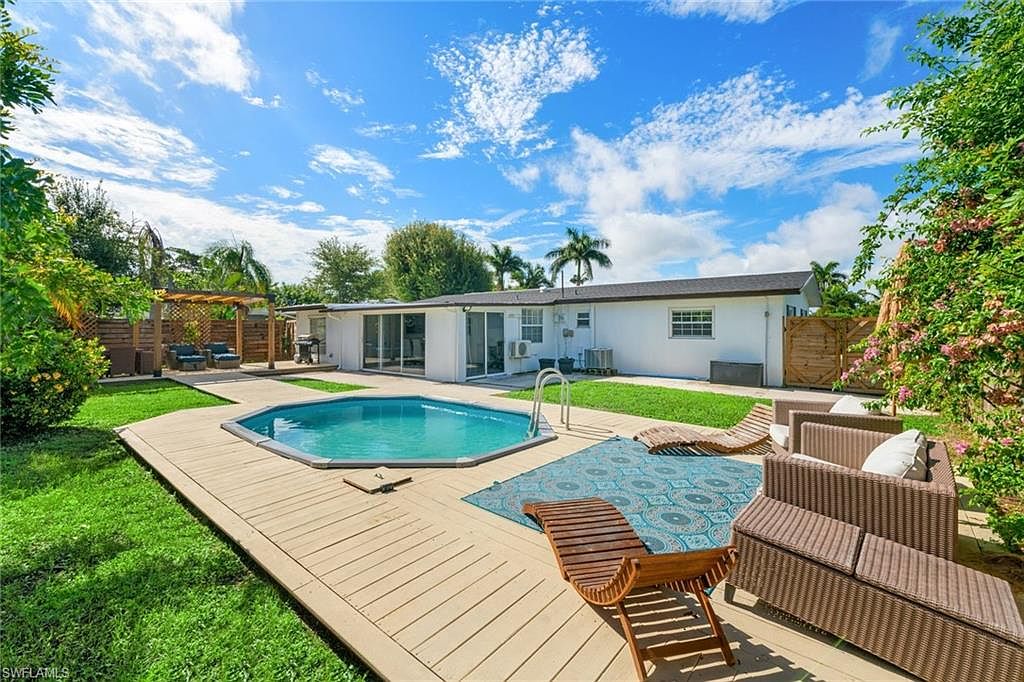 3999 Guava Dr, Naples, FL 34104 | MLS #224100922 | Zillow