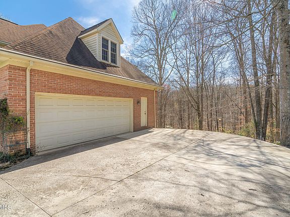 51 Chestnut Dr, Norris, TN 37828 | Zillow