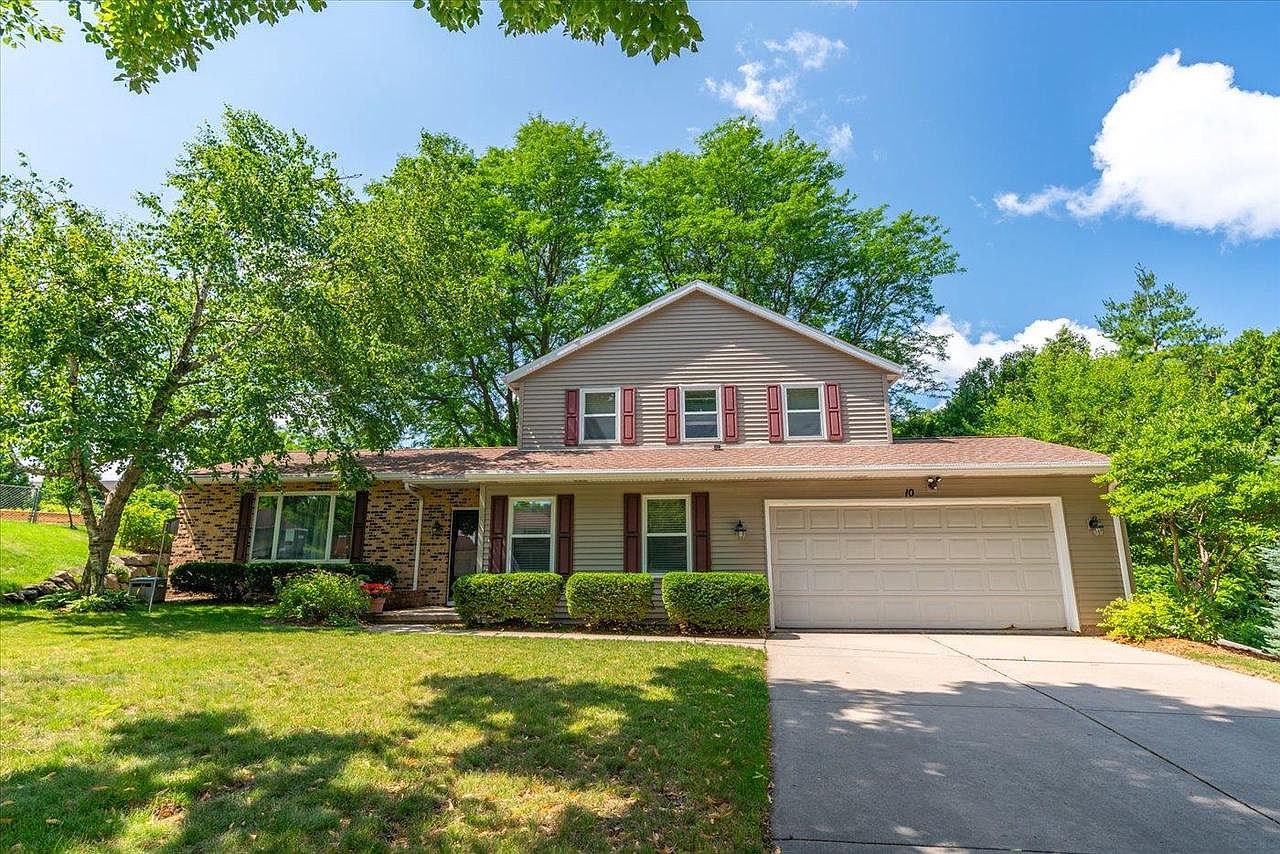 10 Round Hill Circle, Madison, WI 53717 | Zillow