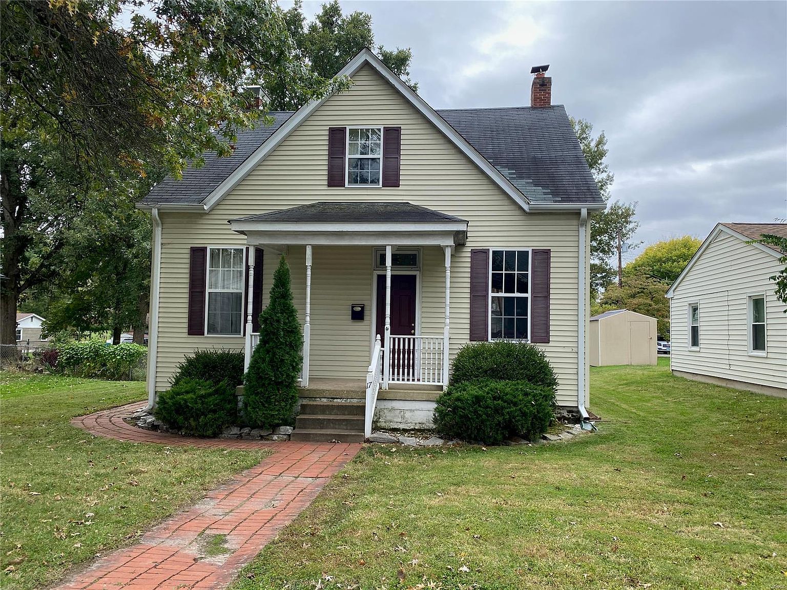 17 N Indiana Ave, Belleville, IL 62221 | Zillow