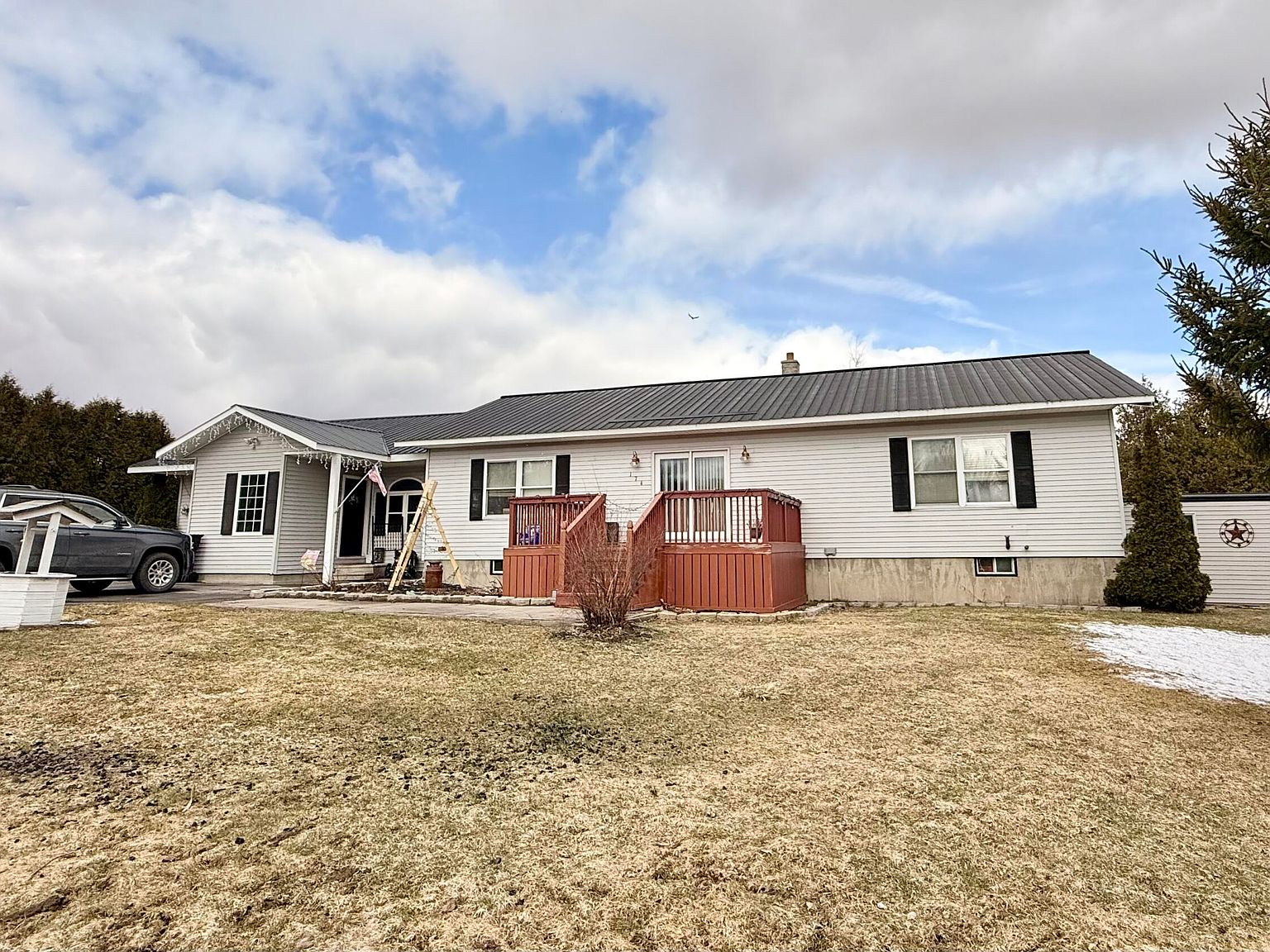 174 W Hill Rd, Ellenburg Center, NY 12934 | MLS #204160 | Zillow