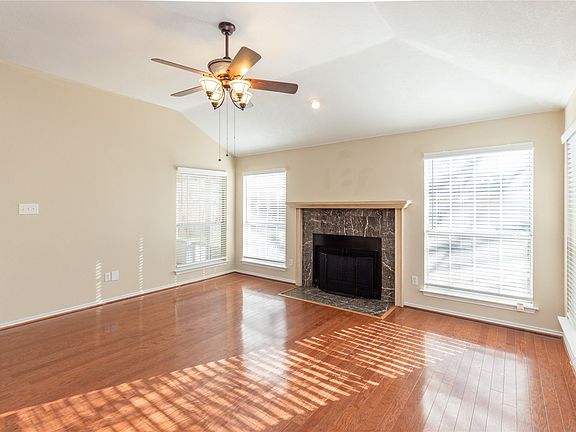 5715 Marquette St, Arlington, TX 76018 | MLS #20832565 | Zillow