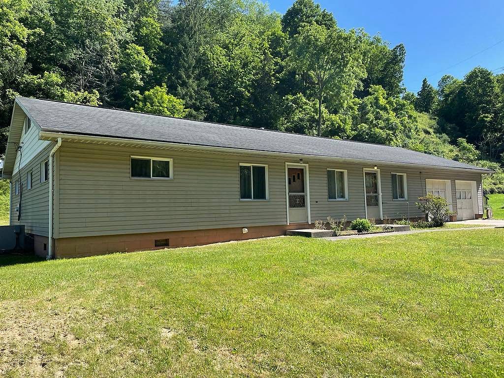 11436 S Calhoun Hwy, Millstone, WV 25261 | MLS #11265220 | Zillow