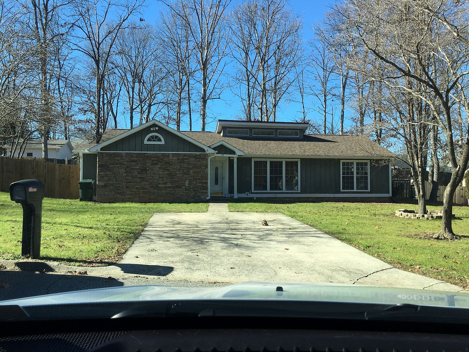 10 Stonecutter Ln, Taylors, SC 29687 | Zillow