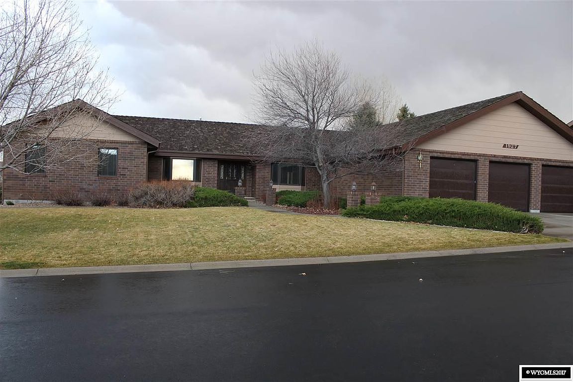 1927 Rustic Dr, Casper, WY 82609 | Zillow
