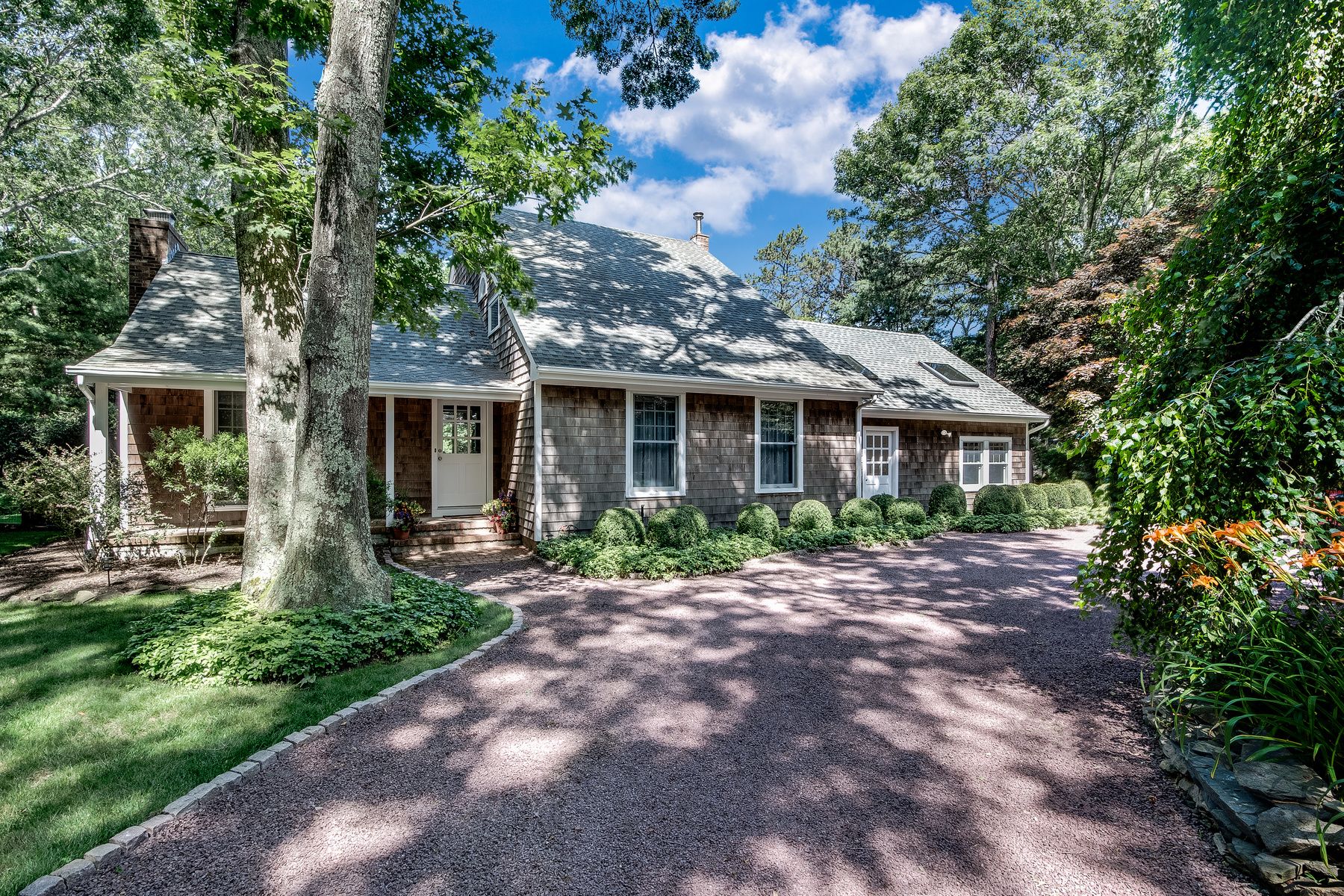 34 Toppings Path in Sagaponack | Out East