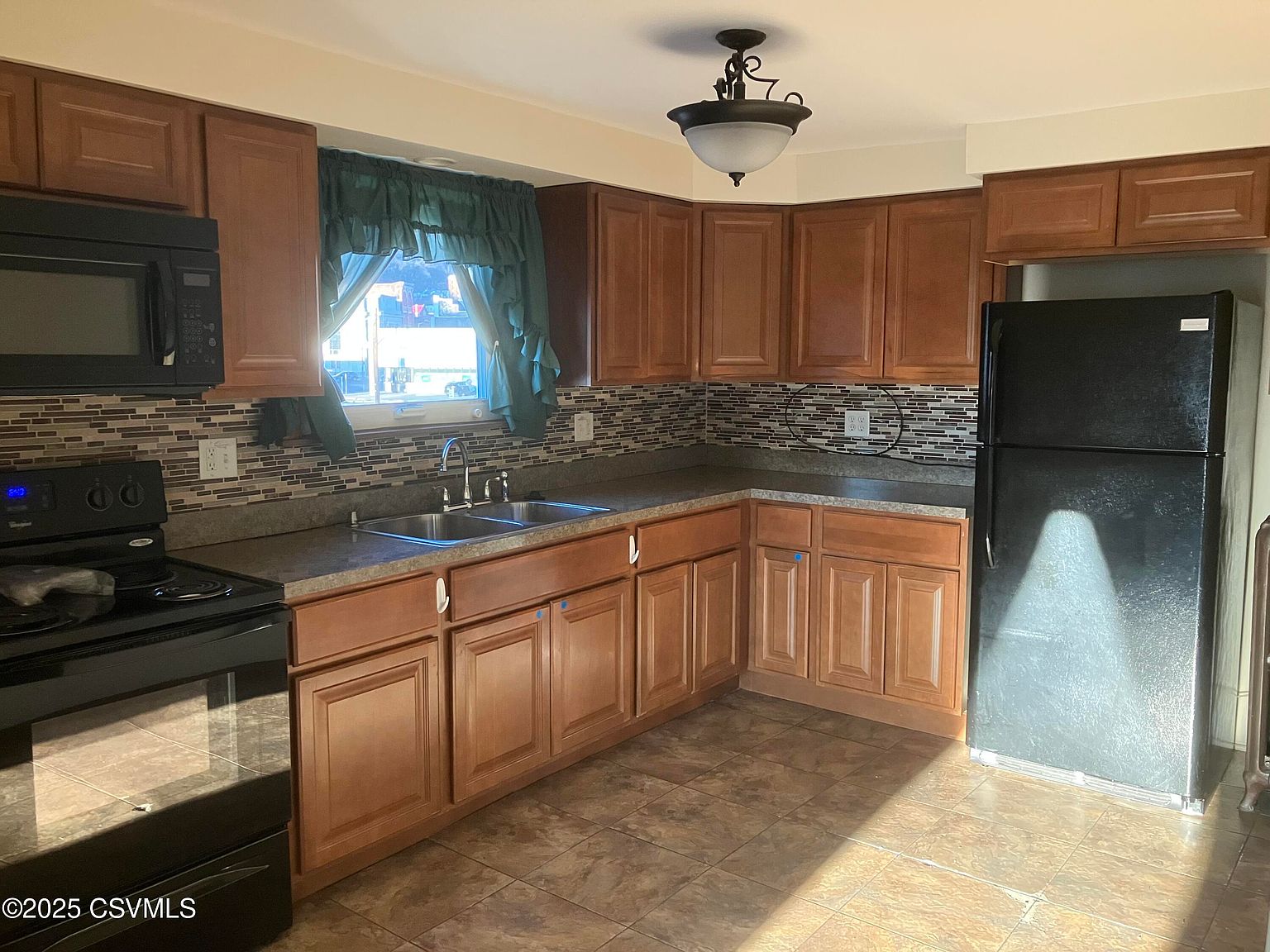 531A S Market St, Shamokin, PA 17872 | Zillow