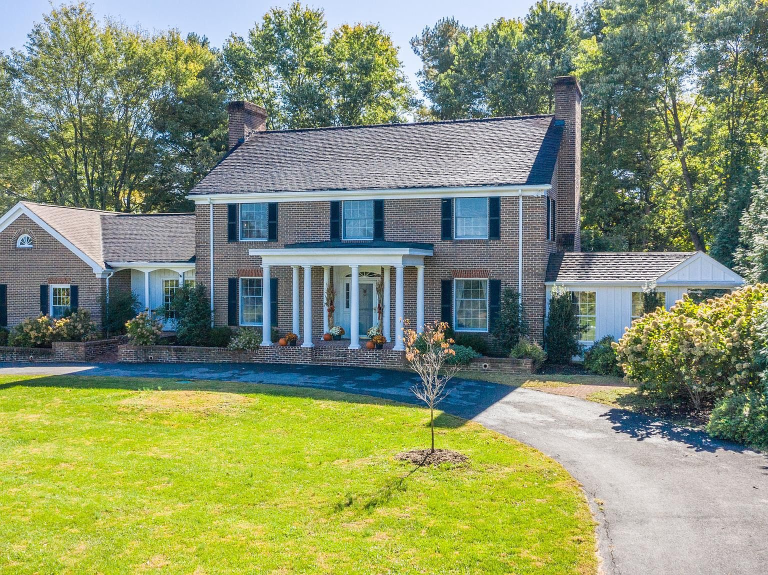 3796 Rockland Rd, Front Royal, VA 22630 | MLS #VAWR2003662 | Zillow