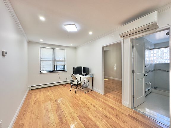 3626 172nd St #2R, Flushing, NY 11358 | Zillow