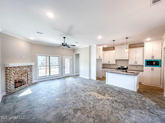 983 Riverside Ln, Pearl, MS 39208 | Zillow