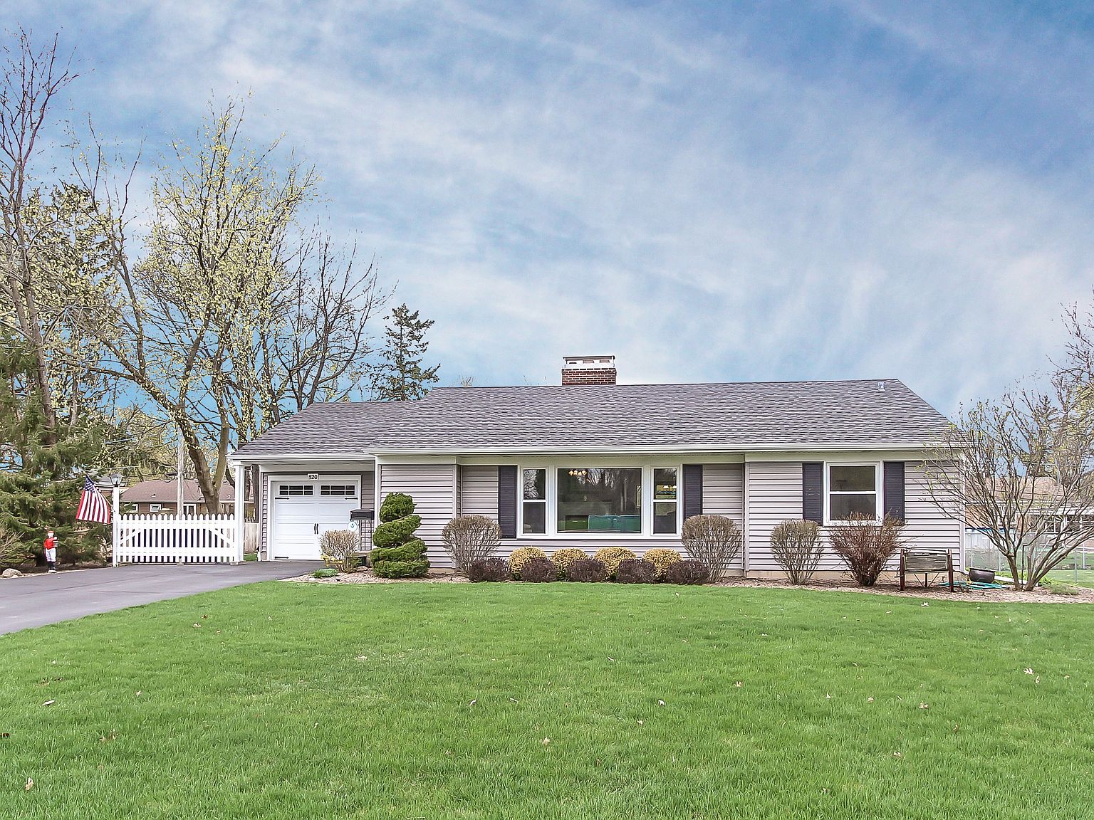 520 Wing Park Blvd, Elgin, IL 60123 | Zillow