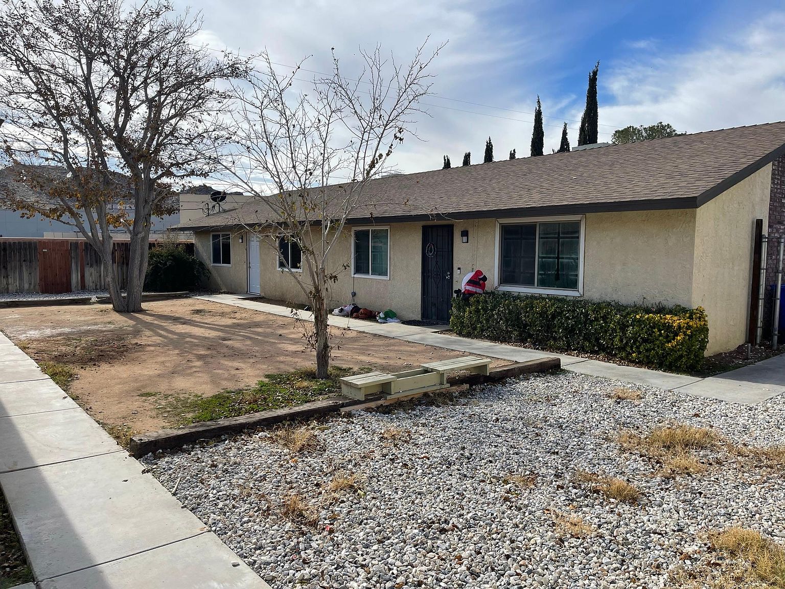 20315 Thunderbird Rd #2, Apple Valley, CA 92307 | Zillow