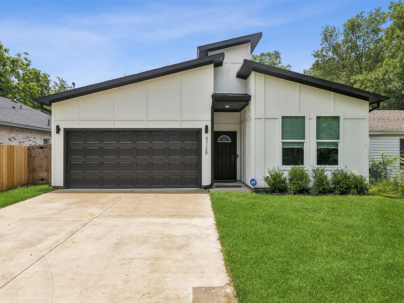 8728 Dunlap Dr, Dallas, TX 75217 | MLS #20632646 | Zillow