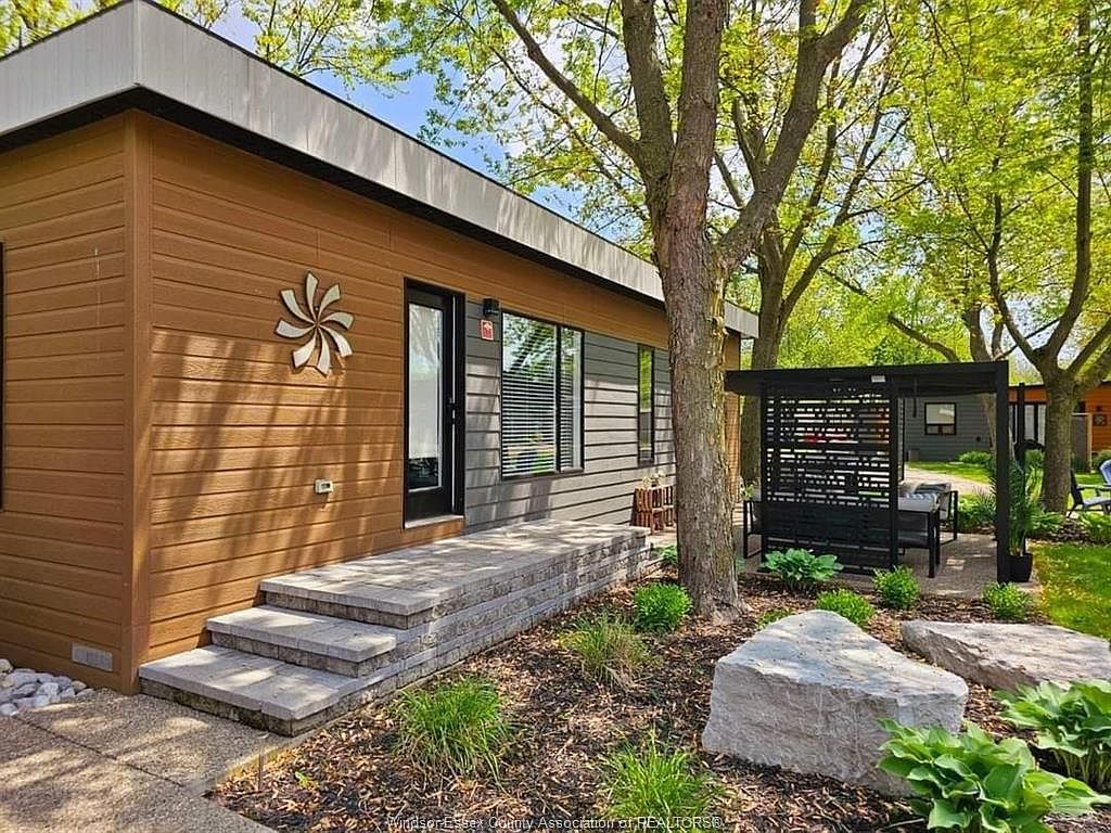 981 County Road 2 #532, Lakeshore, ON N8L 1B4 | MLS #25012229 | Zillow