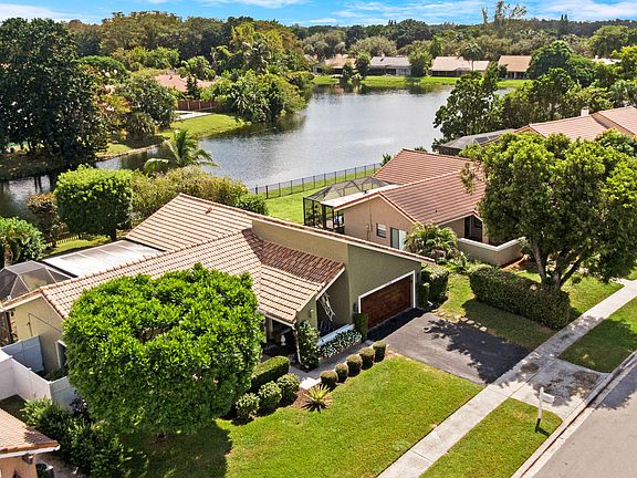 21094 Escondido Way N, Boca Raton, FL 33433 | MLS #RX-11031338 | Zillow