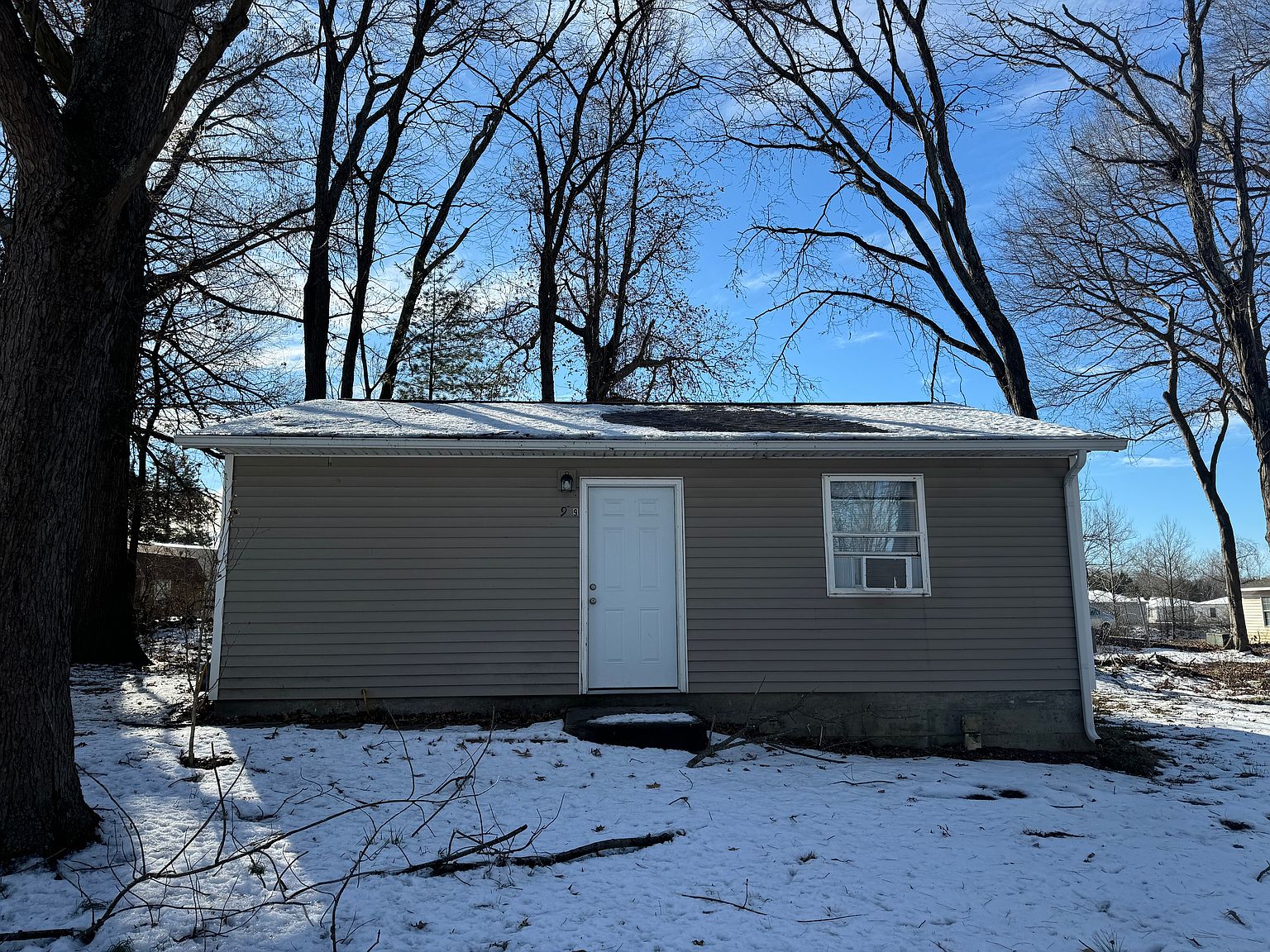 810 S Maple St #9, Cambria, IL 62915 | Zillow