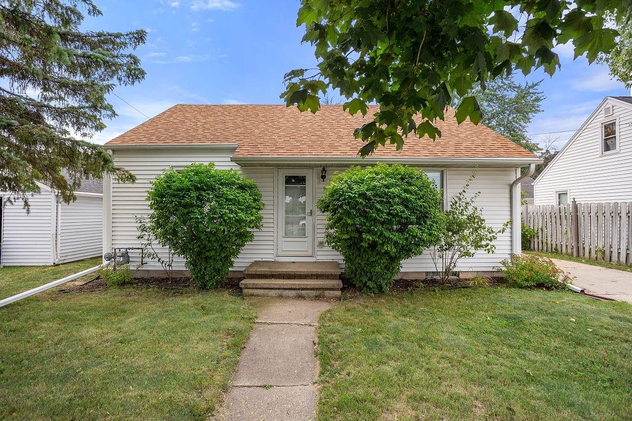 1901 N Locust St, Appleton, WI 54914 | MLS #50280205 | Zillow