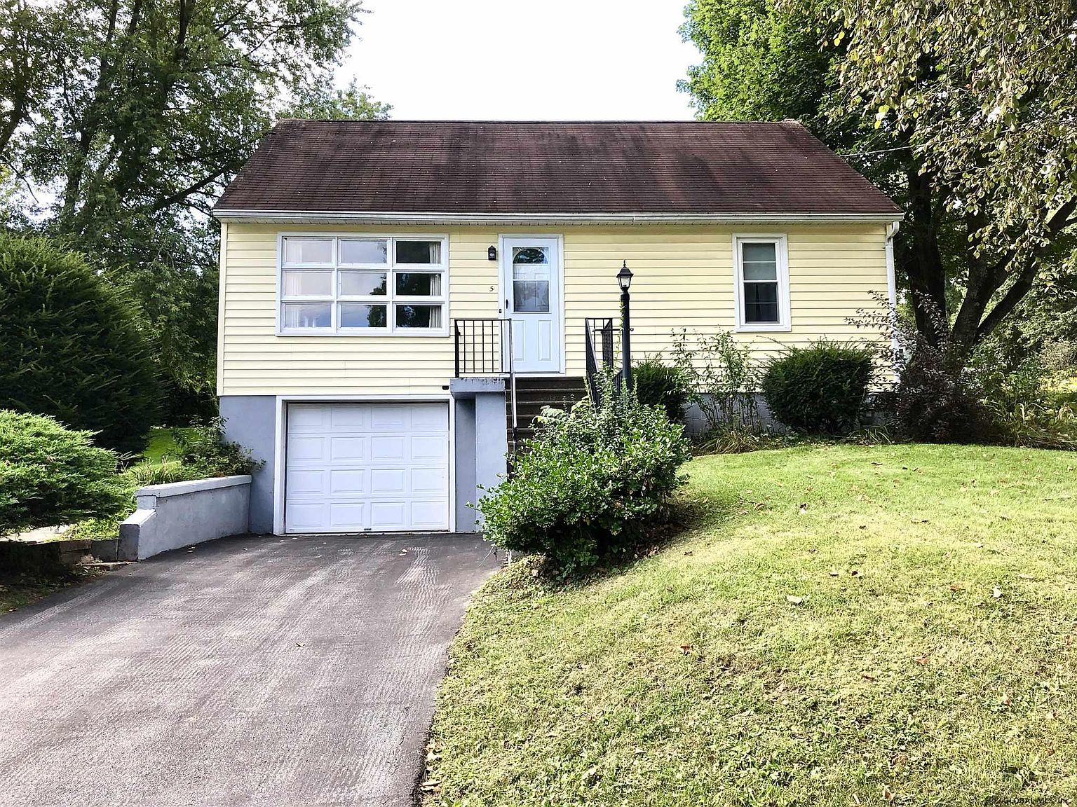 5 Ridge Rd, Canajoharie, NY 13317 | Zillow