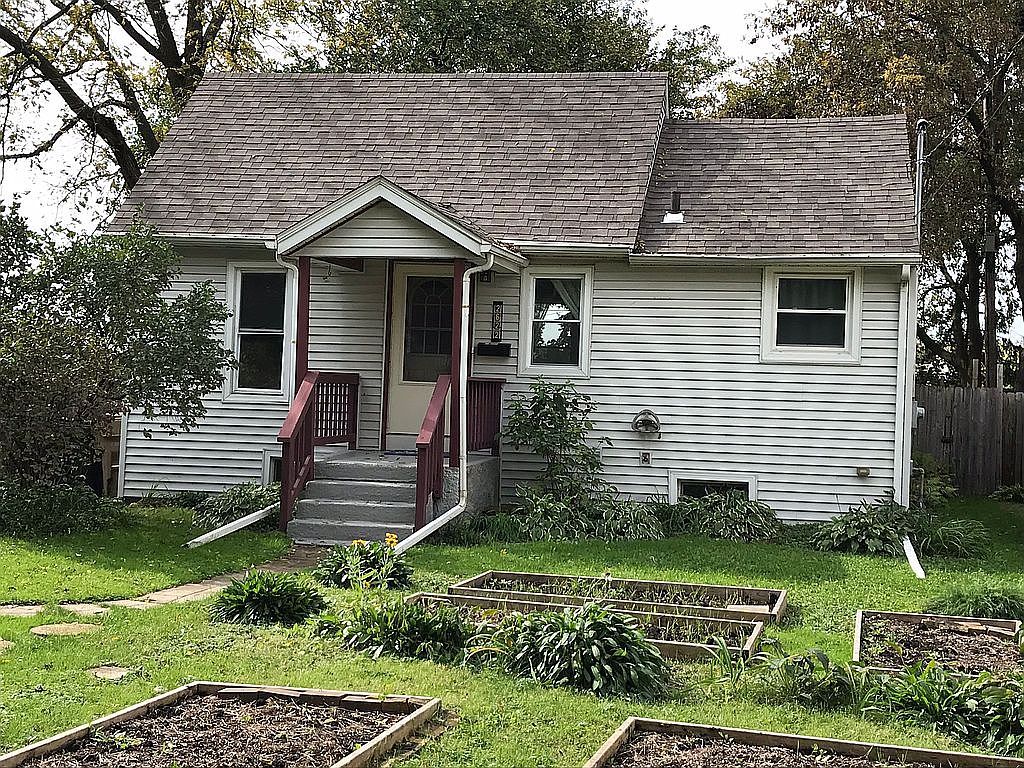 2622 Scofield St, Madison, WI 53704 | Zillow