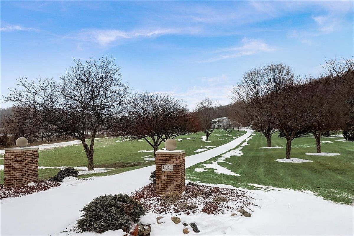1121 Judd Rd, Oregon, WI 53575 | Zillow