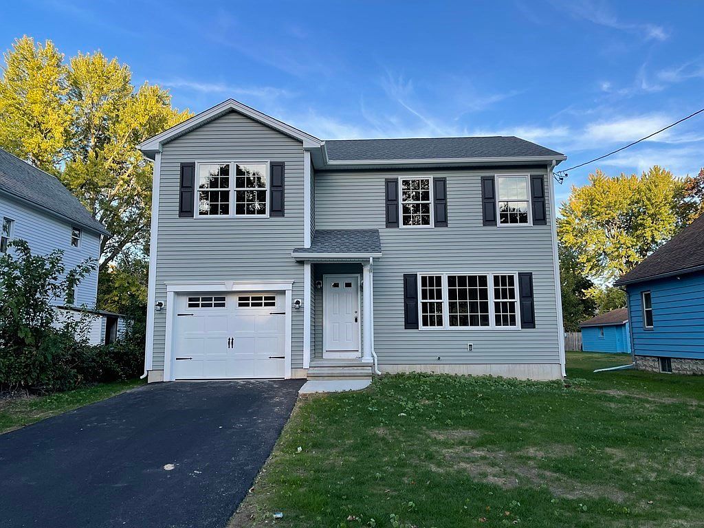 35 Boyer St, Springfield, MA 01109 | Zillow