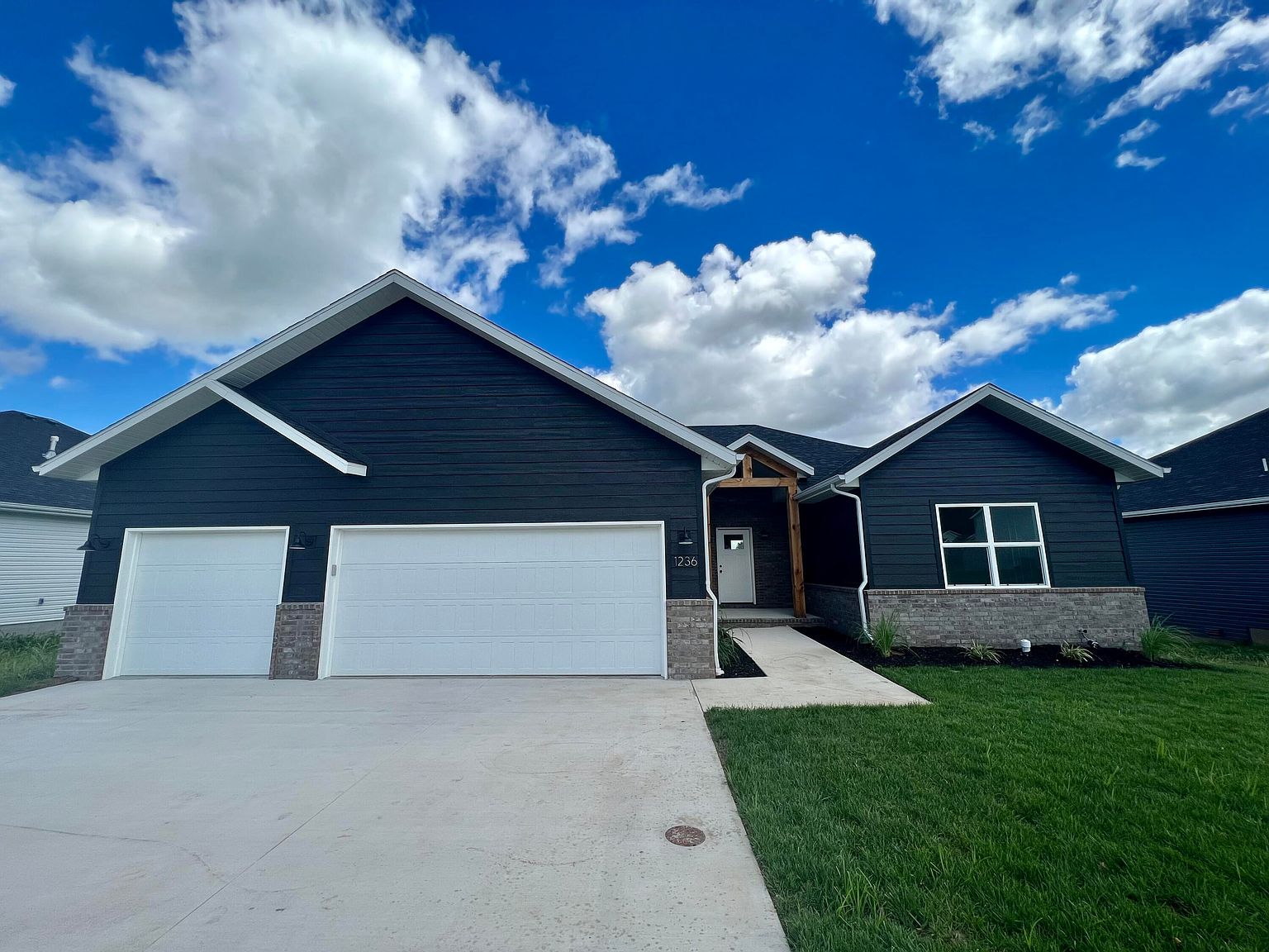 1236 S Birch Avenue, Springfield, MO 65802 | Zillow