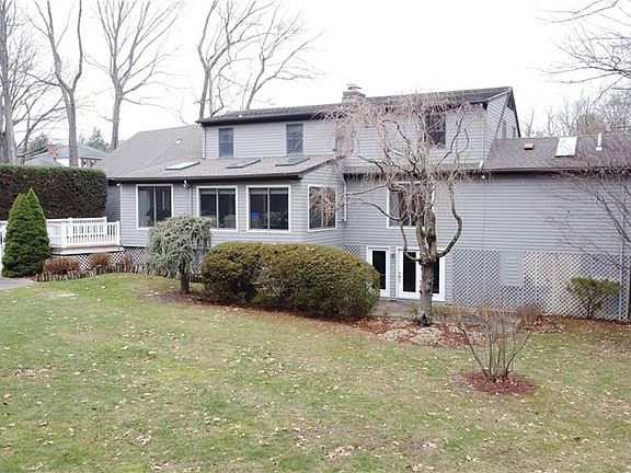 41 Holly Hill Ln, Cranston, RI 02921 | MLS #1327648 | Zillow