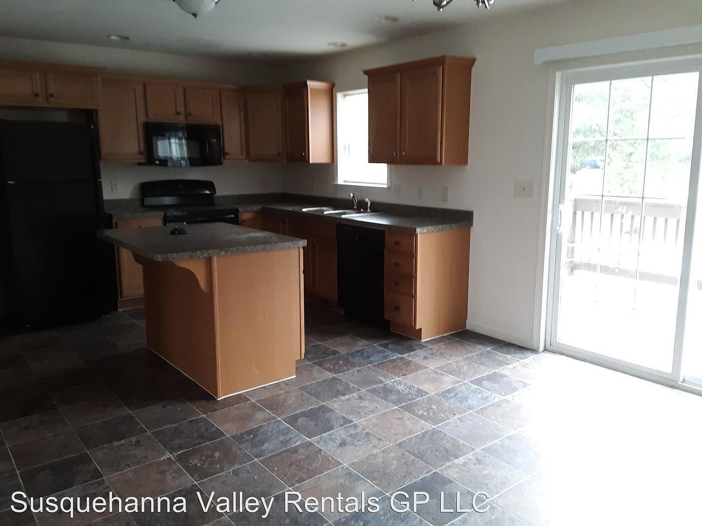 120 Old Schoolhouse Ln Mechanicsburg Pa 17055 Zillow