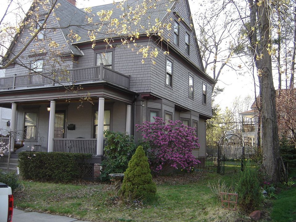 54 Fairfield St, Springfield, MA 01108 | Zillow