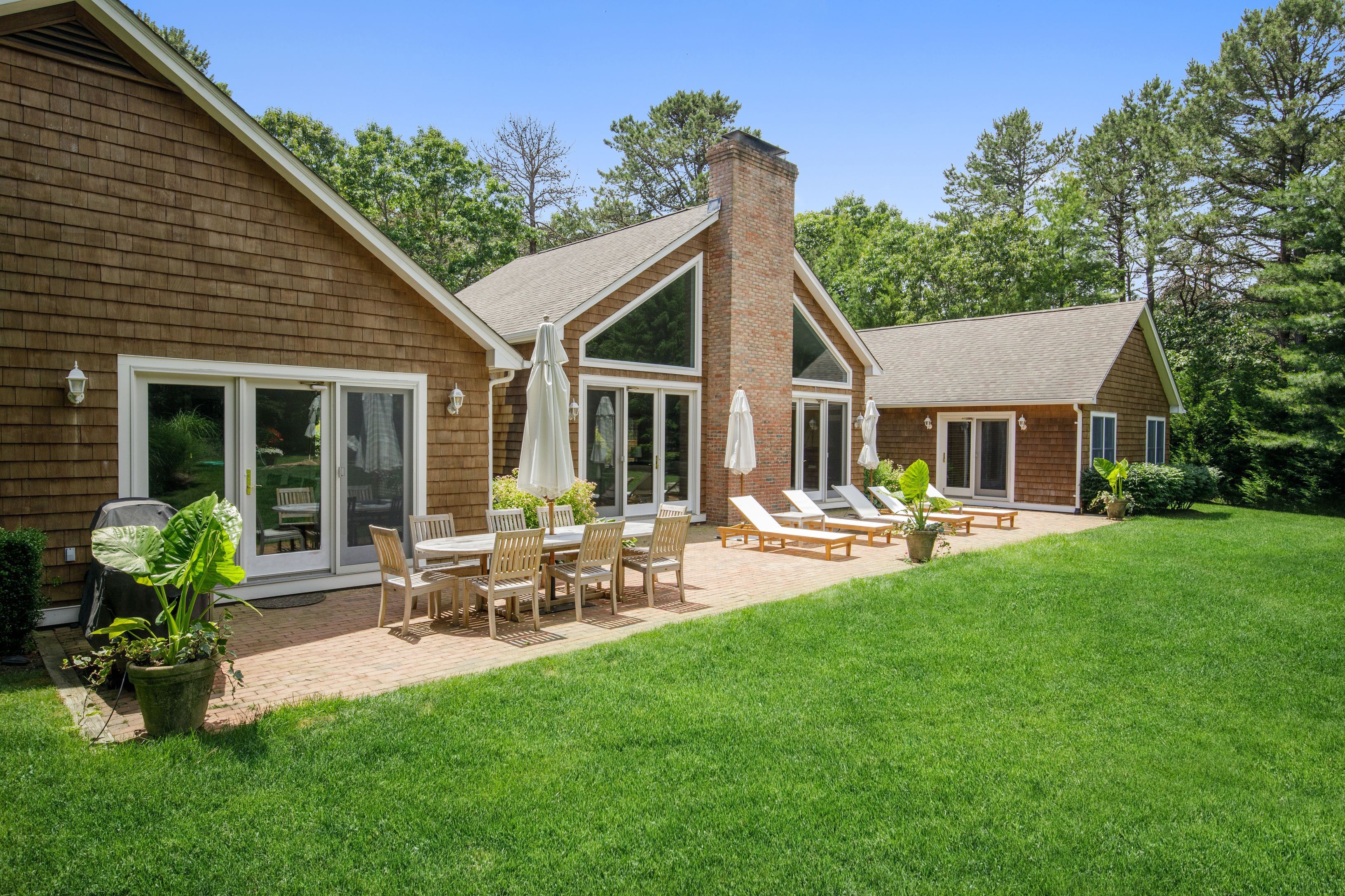 4 High Ridge Rd, East Hampton, NY 11937 | Out East