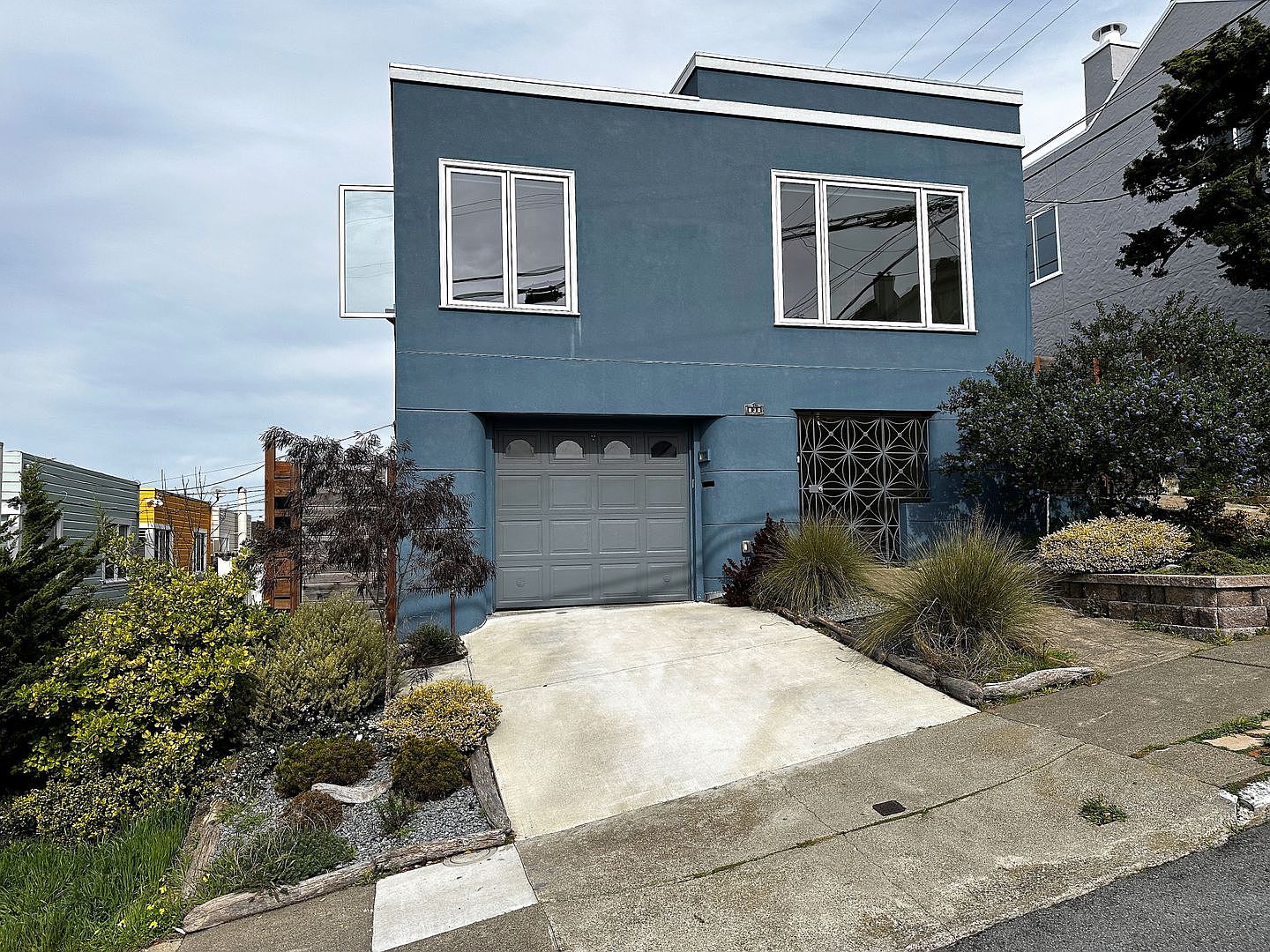 830 Ortega St, San Francisco, CA 94122 | Zillow