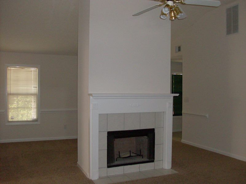 1150 Commons Ct, Jonesboro, GA 30238 | Zillow