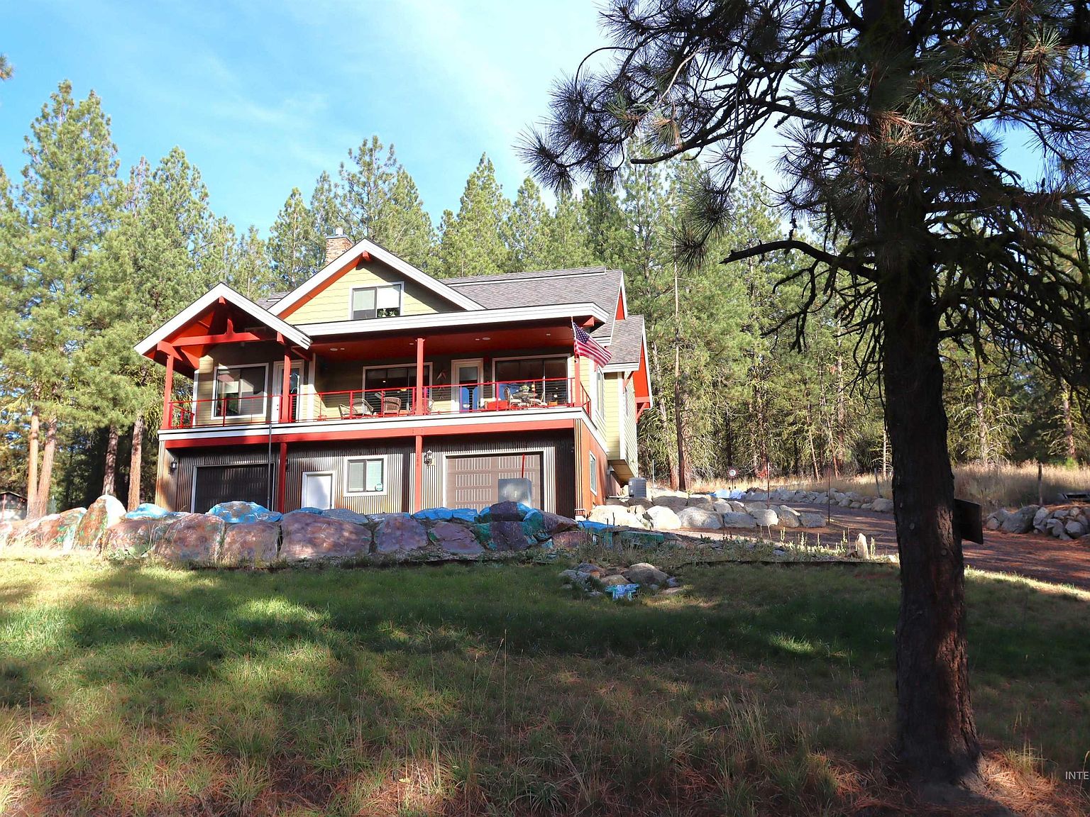 1286 Shore Dr, Cascade, ID 83611 | MLS #98929034 | Zillow