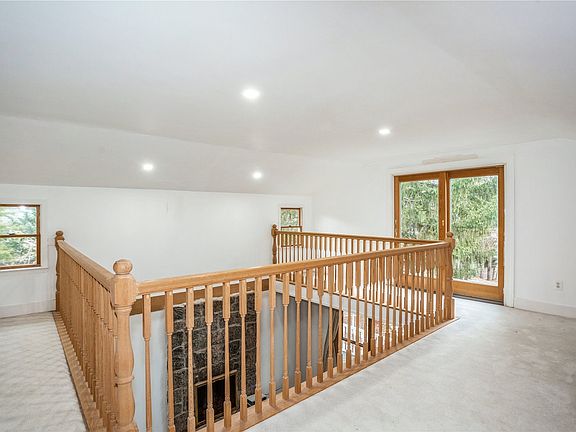 12 Lakeside Drive, Middle Island, NY 11953 | MLS #3519573 | Zillow