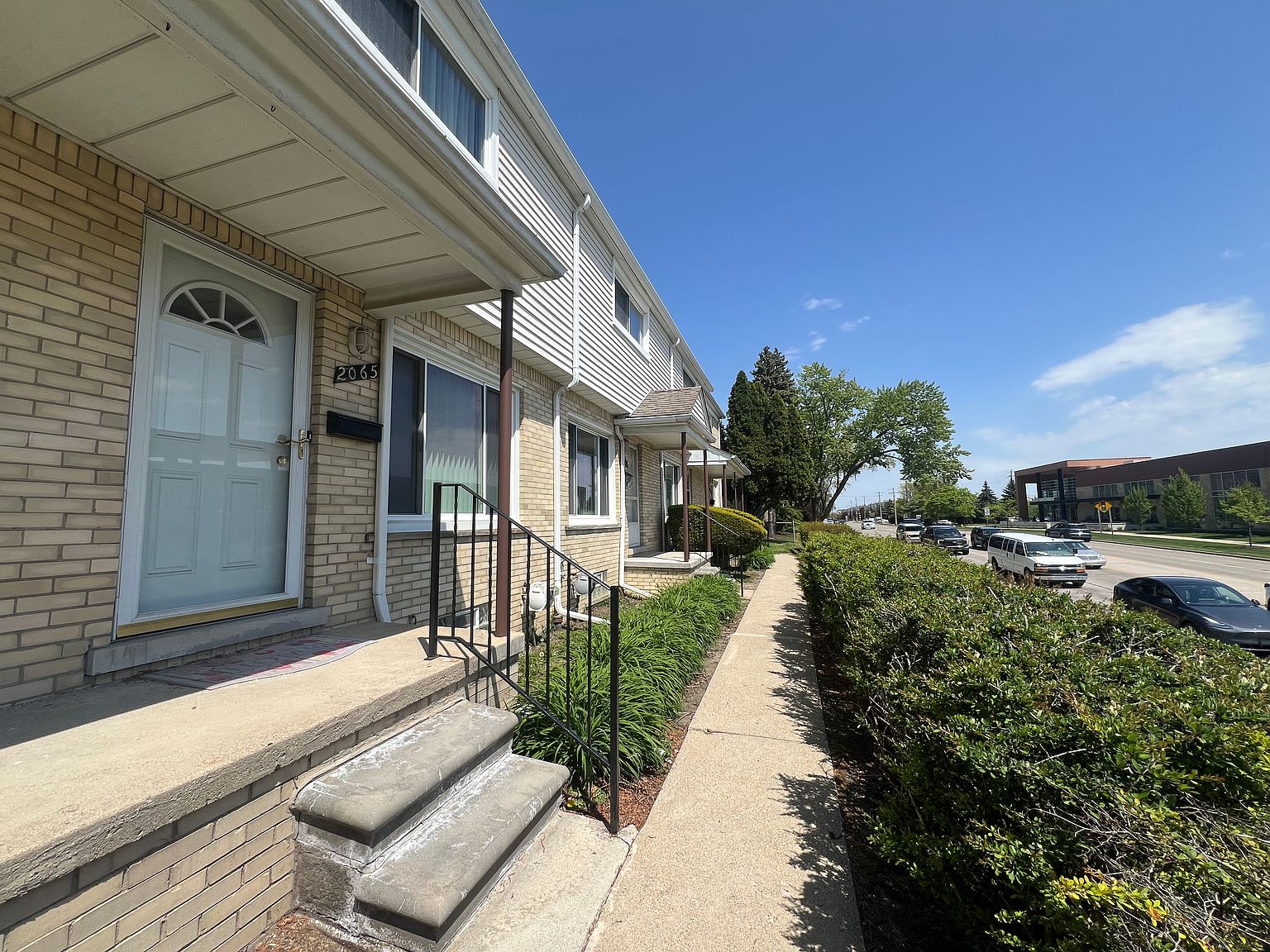 2065 E Maple Rd #2065, Birmingham, MI 48009 | Zillow