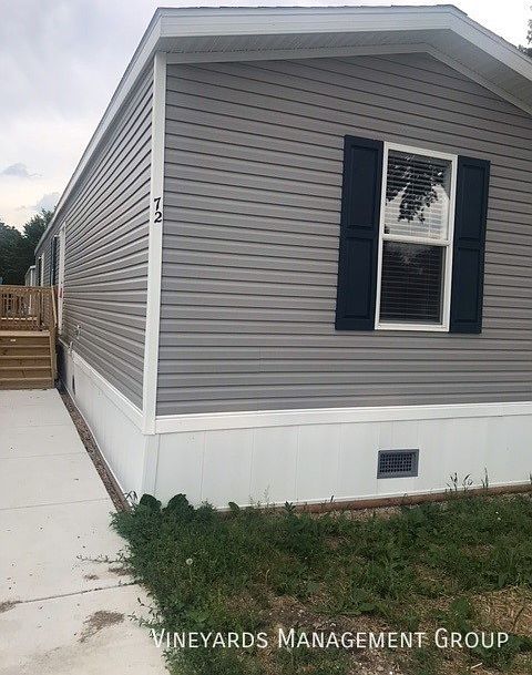 72 Sullivan Park, Sullivan, IL 61951 | Zillow