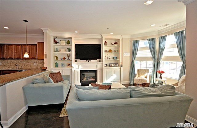 811 Emily Dr Patchogue NY | Zillow