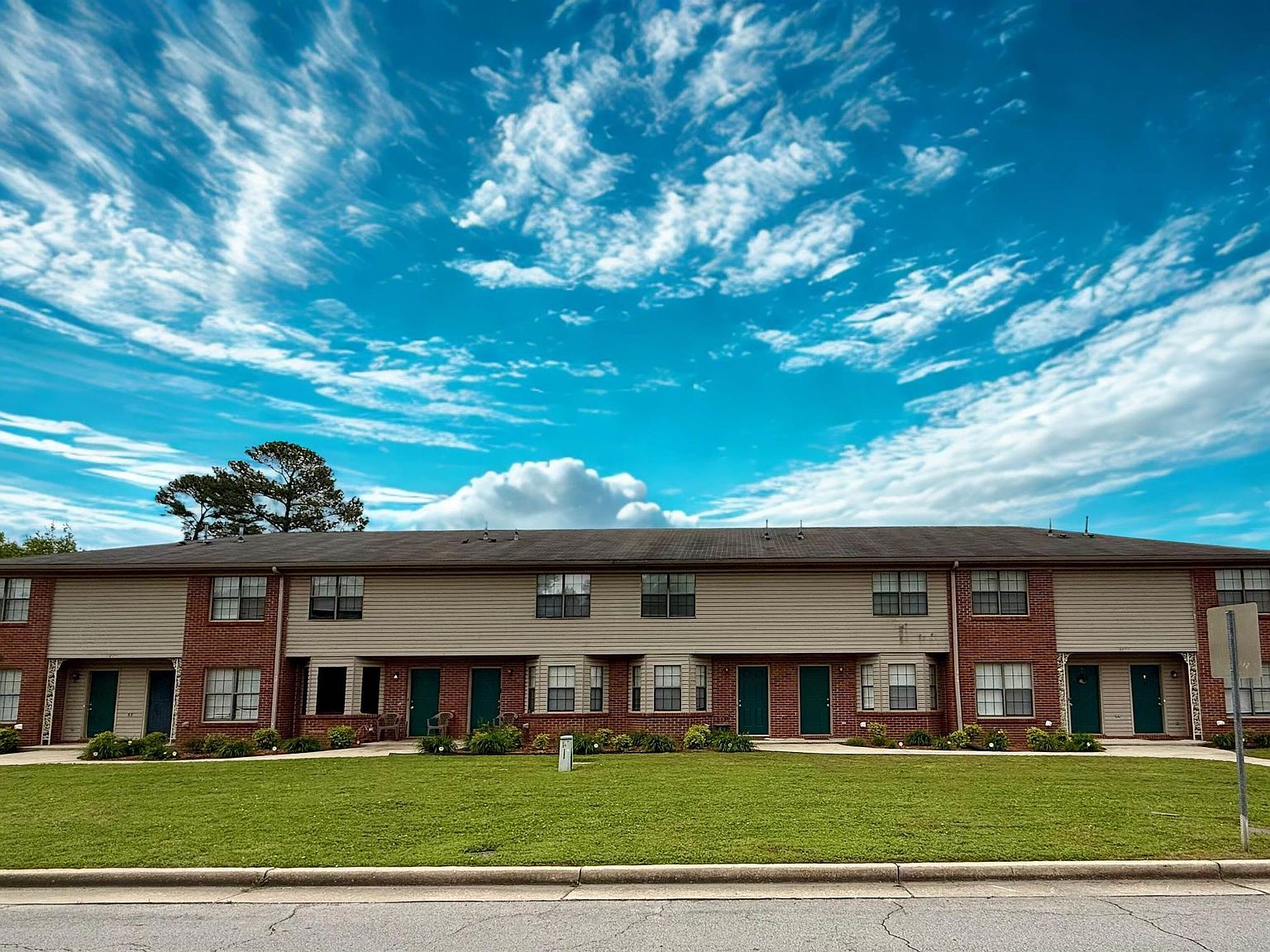 2415 Gaslight Pl SW, Decatur, AL 35603 | MLS #21890640 | Zillow