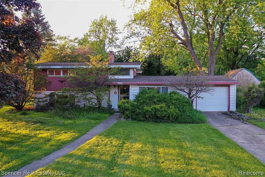6220 Williams Lake Rd, Waterford, MI 48329 | Zillow
